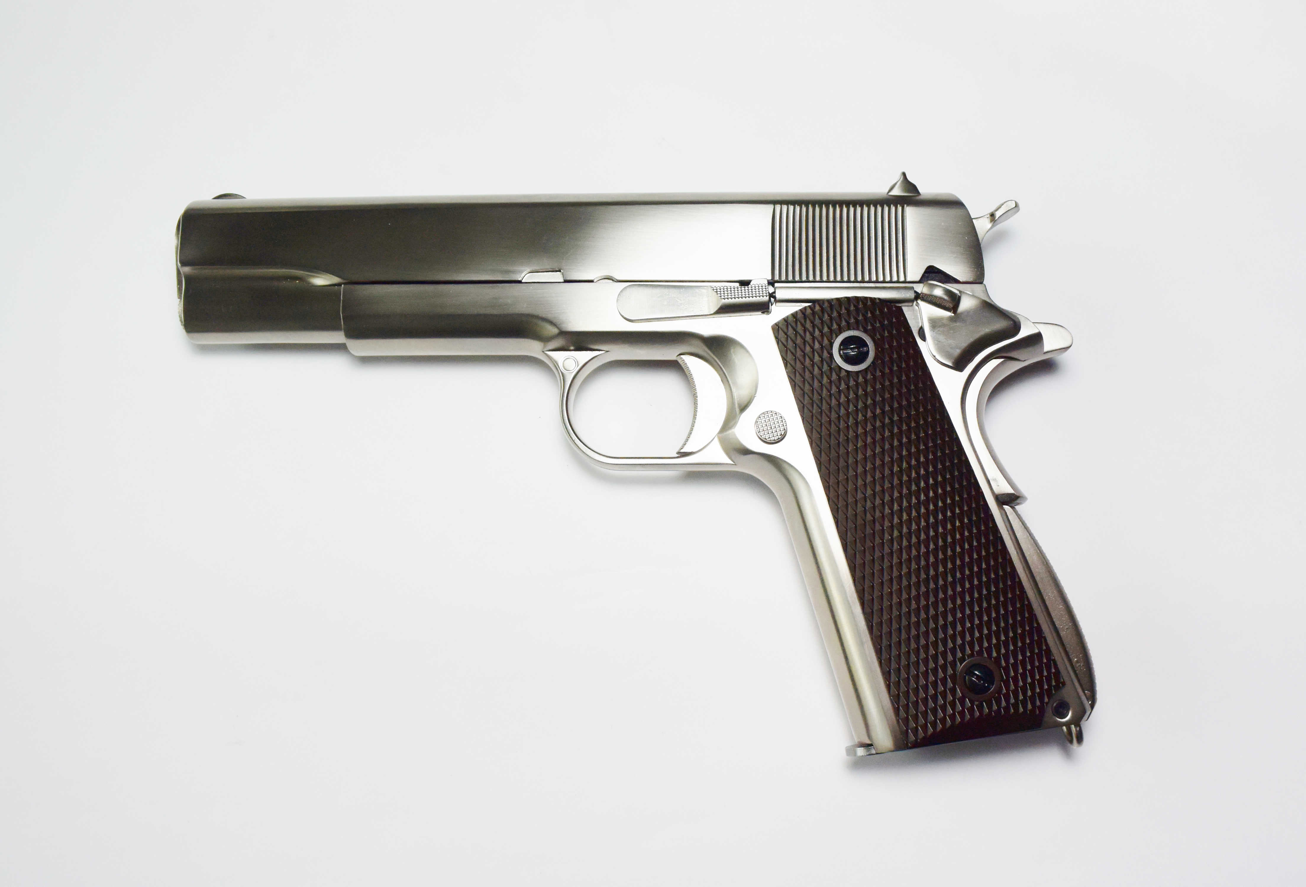 M1911 Colt Chrome
